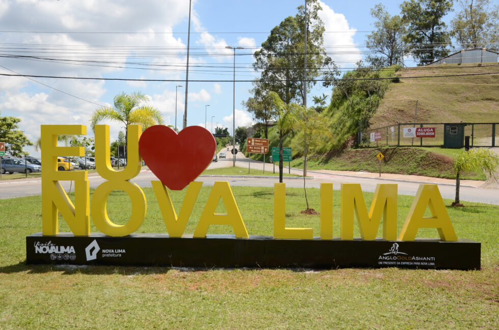 Letreiro "Eu ️ Nova Lima" é inaugurado na cidade - AngloGold Ashanti Brasil